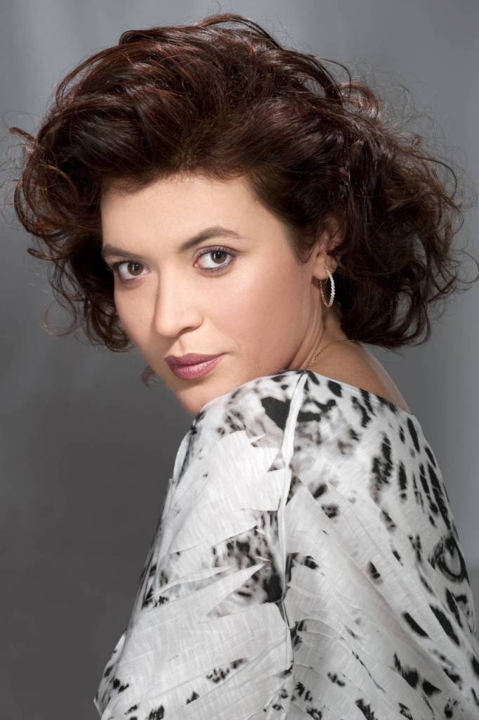 Natalia Romanenko, soliste du Concerto pour piano (1939) de Viktor ...